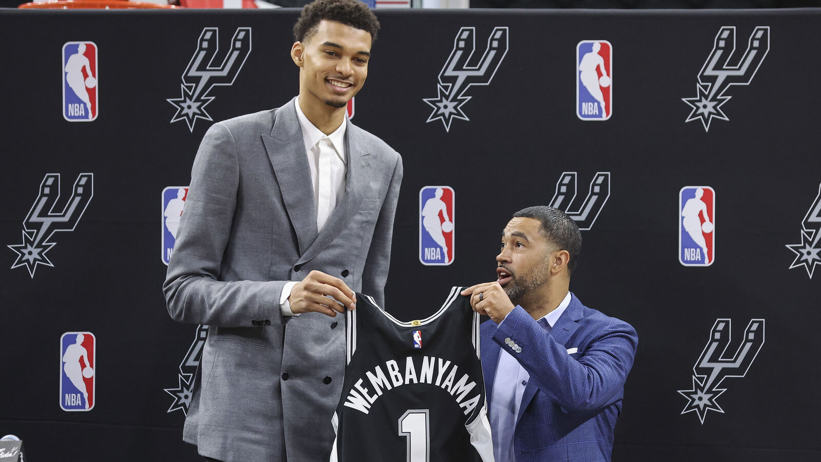 Watch: Victor Wembanyama Lists LeBron James & Shaquille O’Neal On All ...