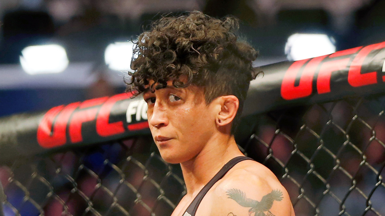 Virna Jandiroba Armbars Amanda Lemos in UFC on ESPN 60 Headliner ...