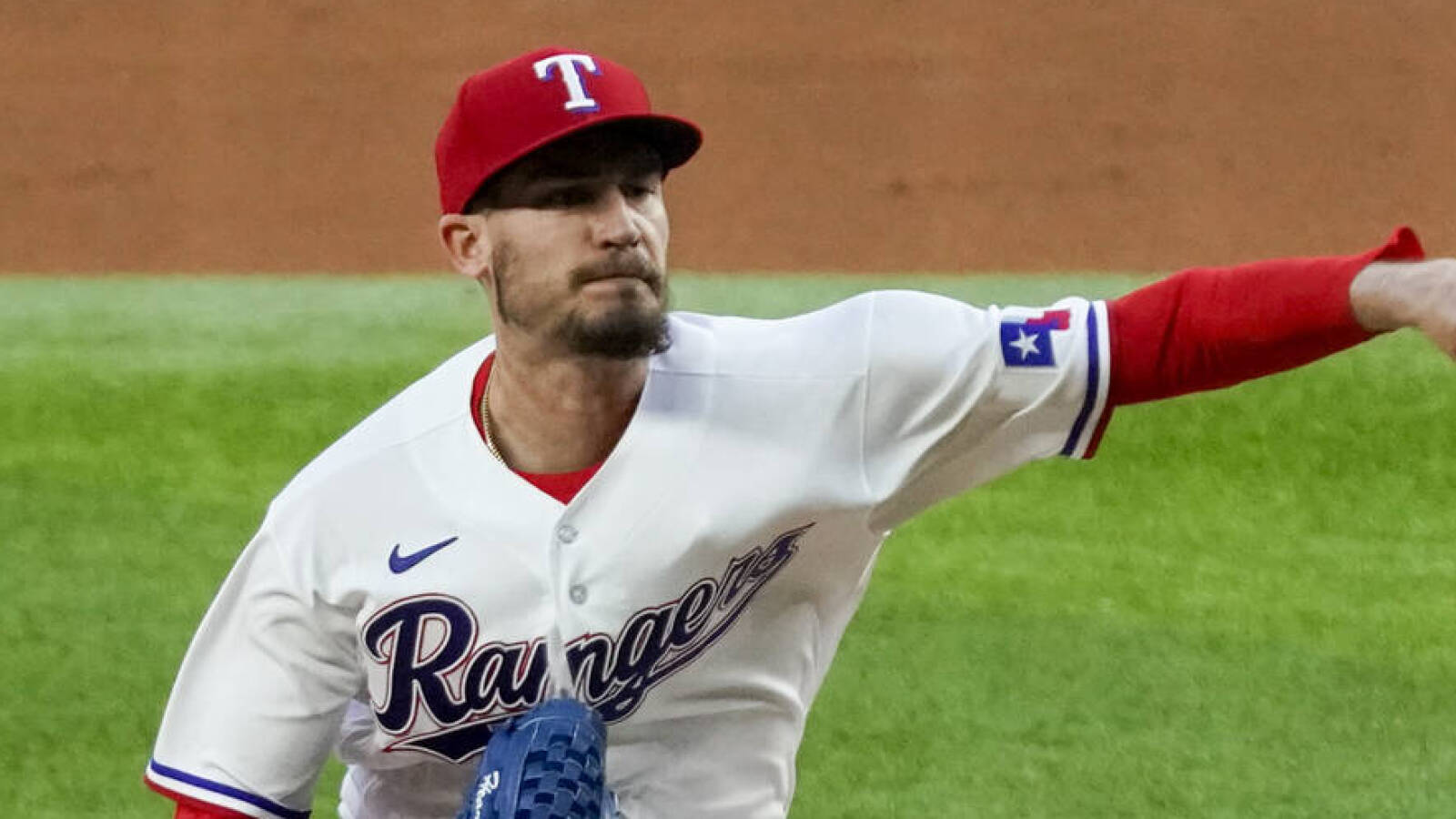 Rangers pitcher breaks AL record held by franchise legend | Yardbarker