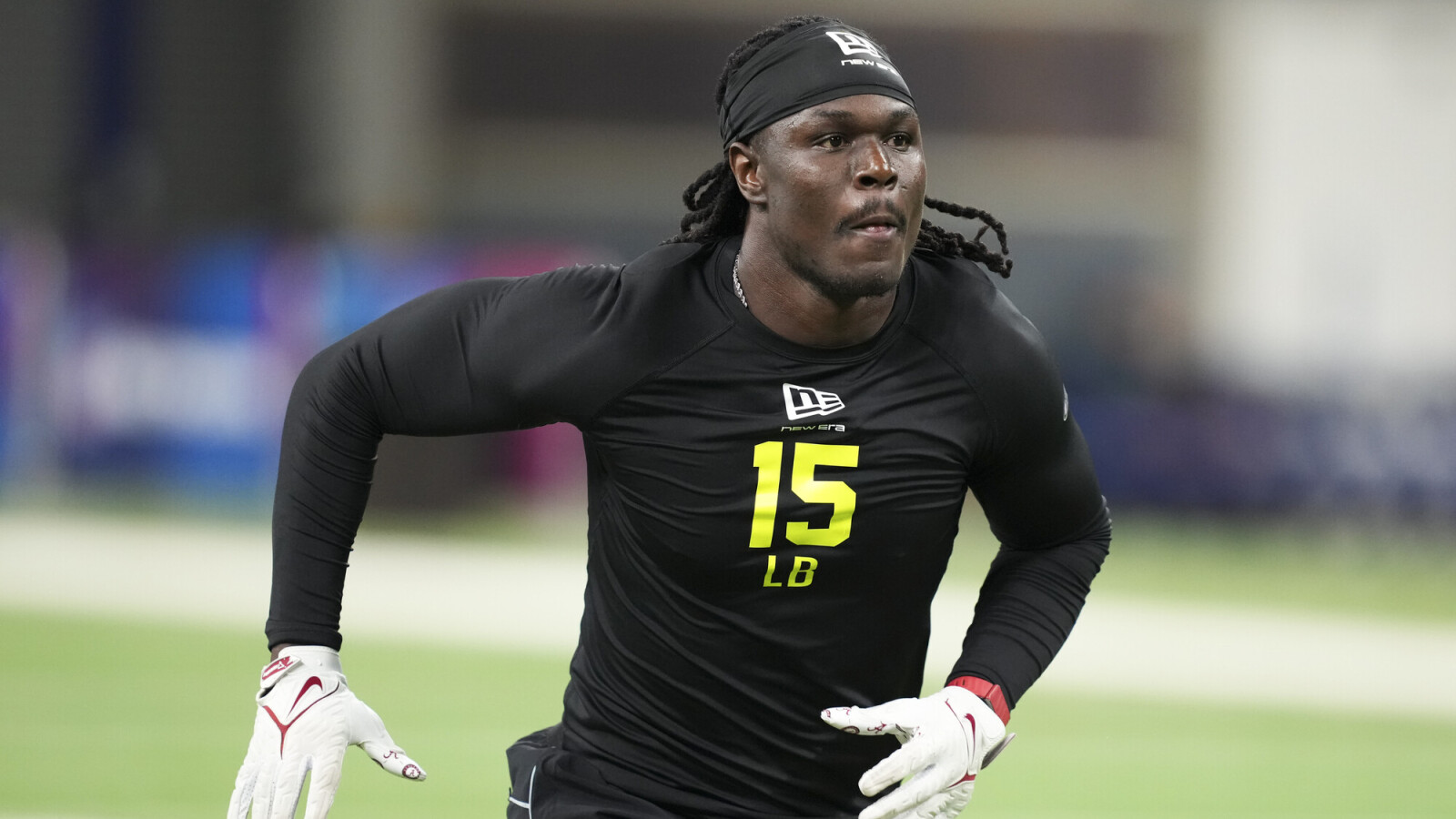 Alabama LB Deontae Lawson signs UDFA deal with Philadelphia Eagles ...