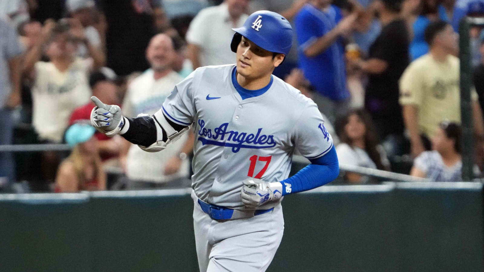 Watch: Dodgers open game with back-to-back-to-back home runs | Yardbarker