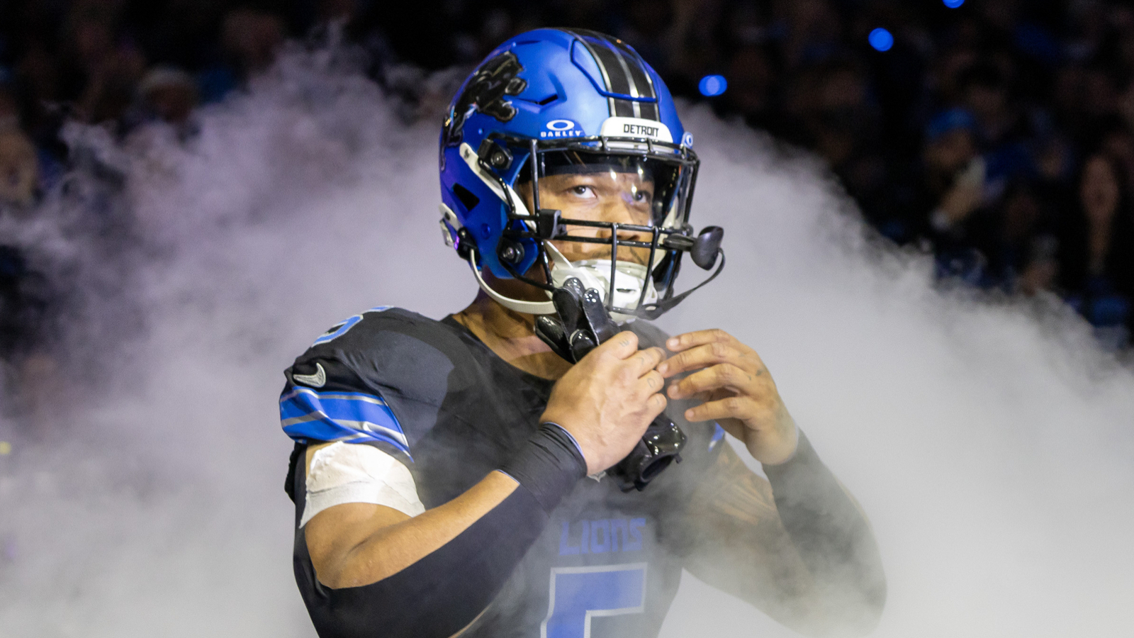 Lions getting star player back for playoff game against Commanders ...