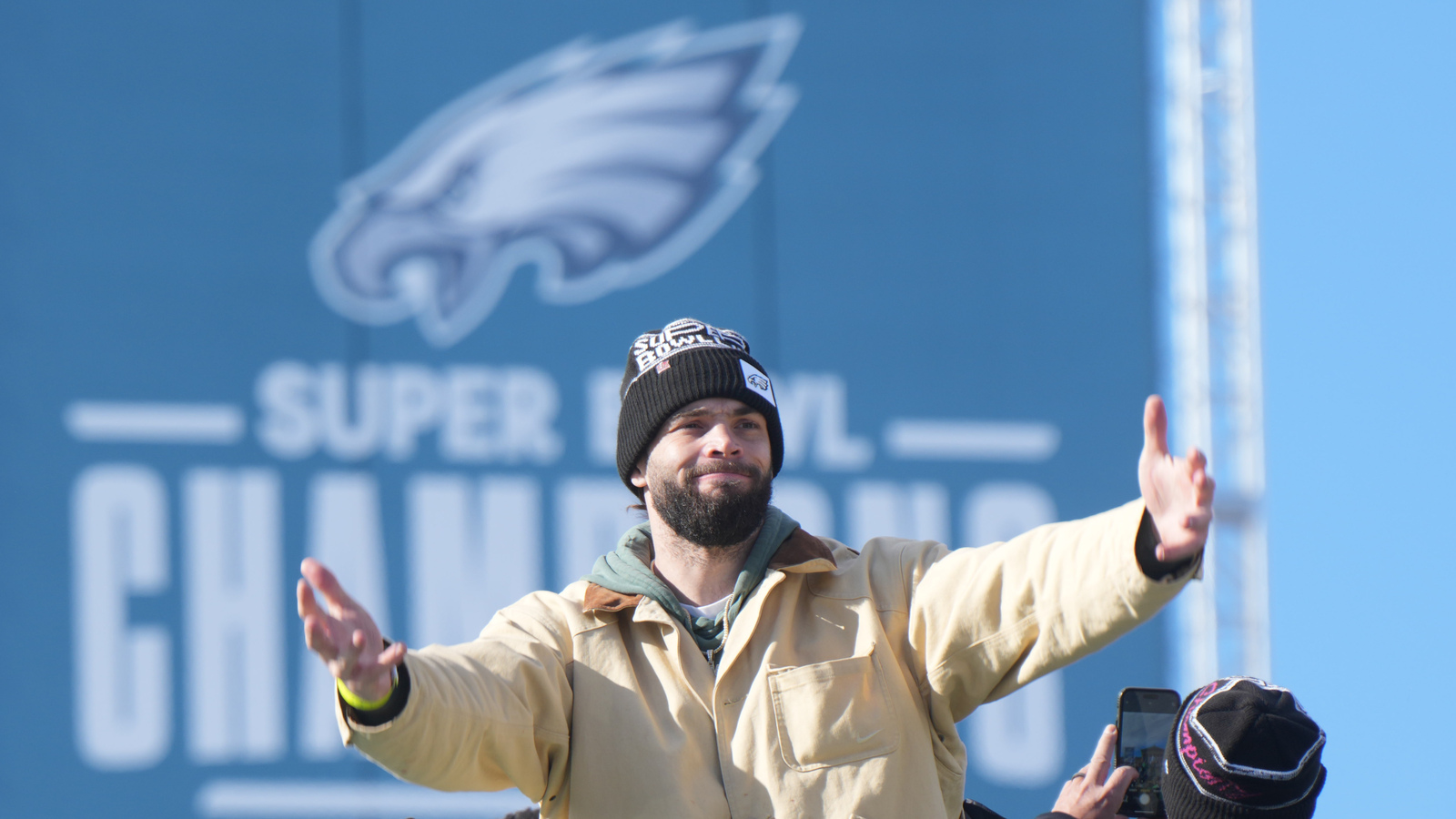 NFC Notes: Dallas Goedert, Tyrone Tracy, Commanders, Eagles, Giants ...