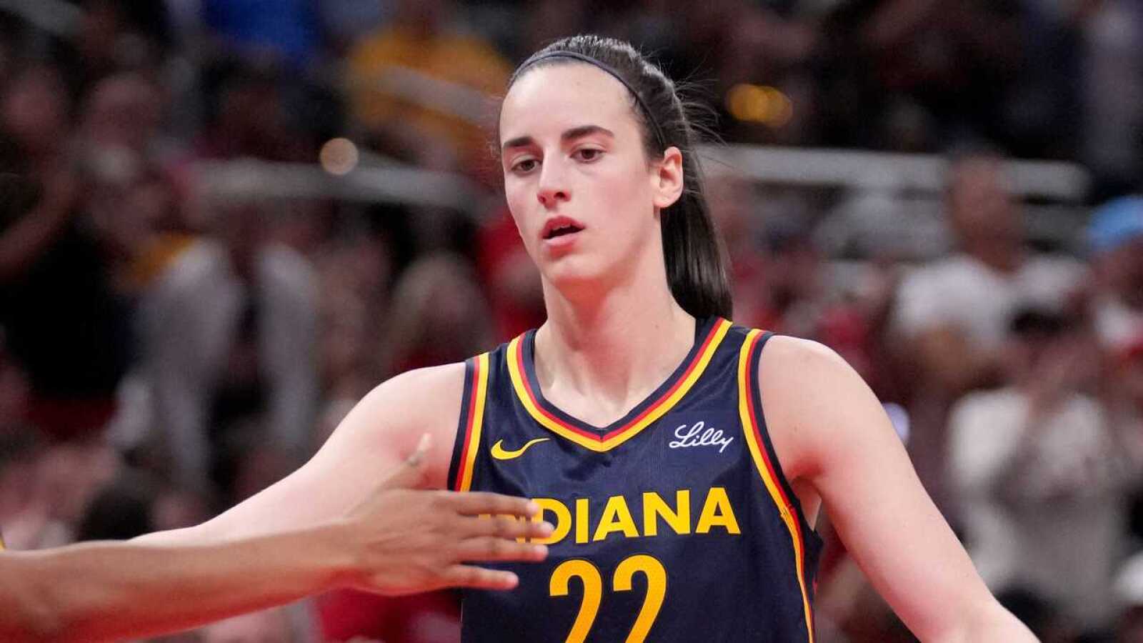 Watch Caitlin Clark Breaks Another Wnba Rookie Record Yardbarker