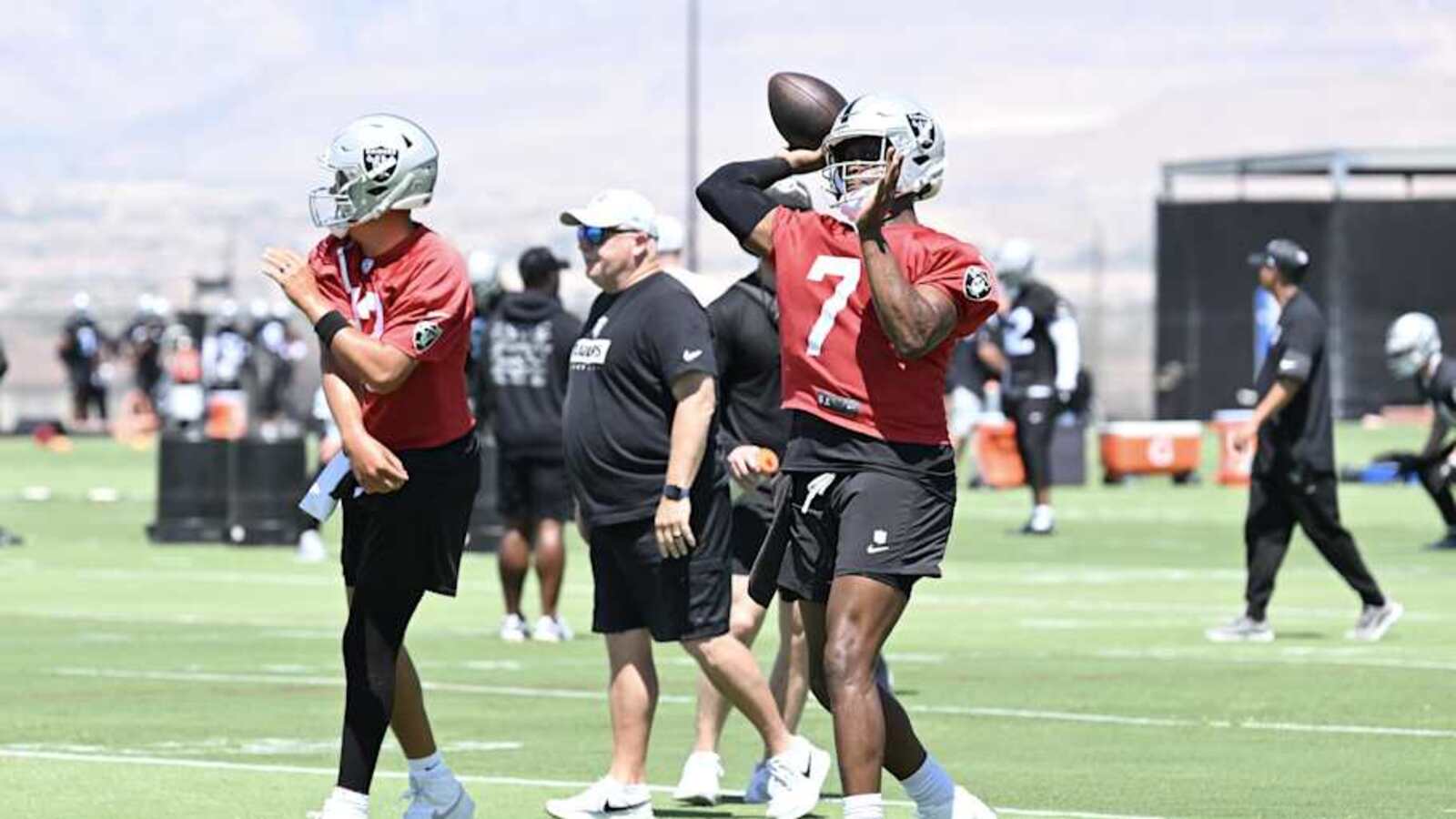 Taking a Look at the Raiders QB Room | Yardbarker