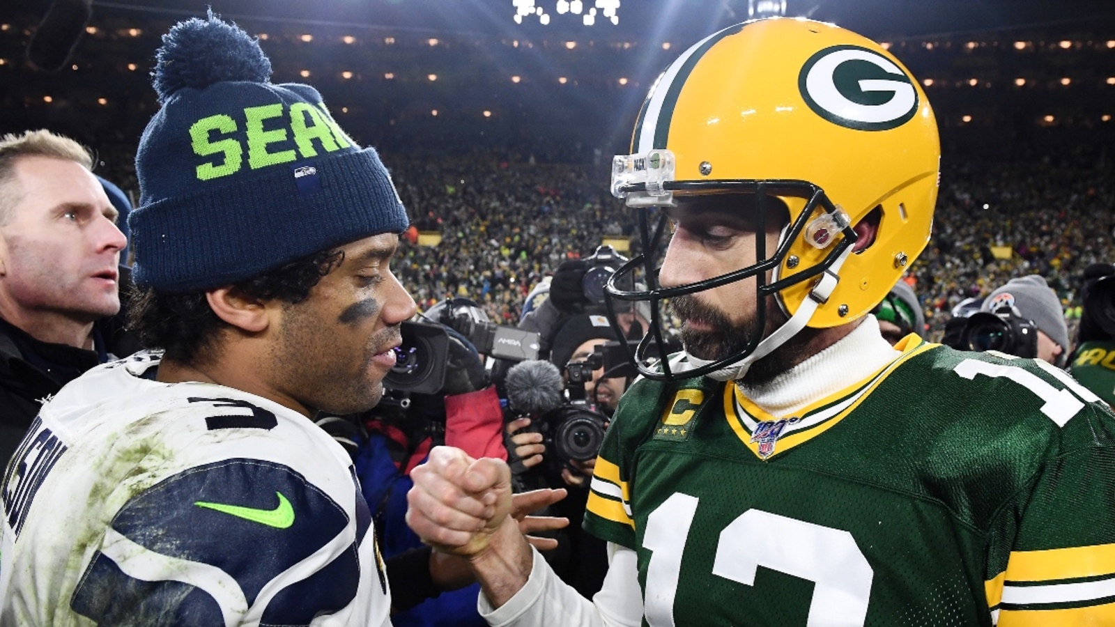 Aaron Rodgers comments on Russell Wilson situation with Denver Broncos | Yardbarker