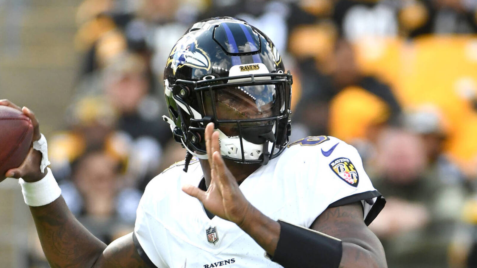 Watch: Lamar Jackson dominating Lions defense in first half | Yardbarker