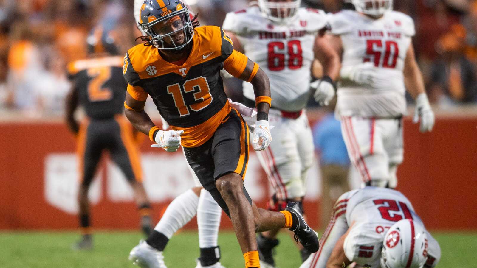Veteran Tennessee Vols defender enters NCAA transfer portal | Yardbarker