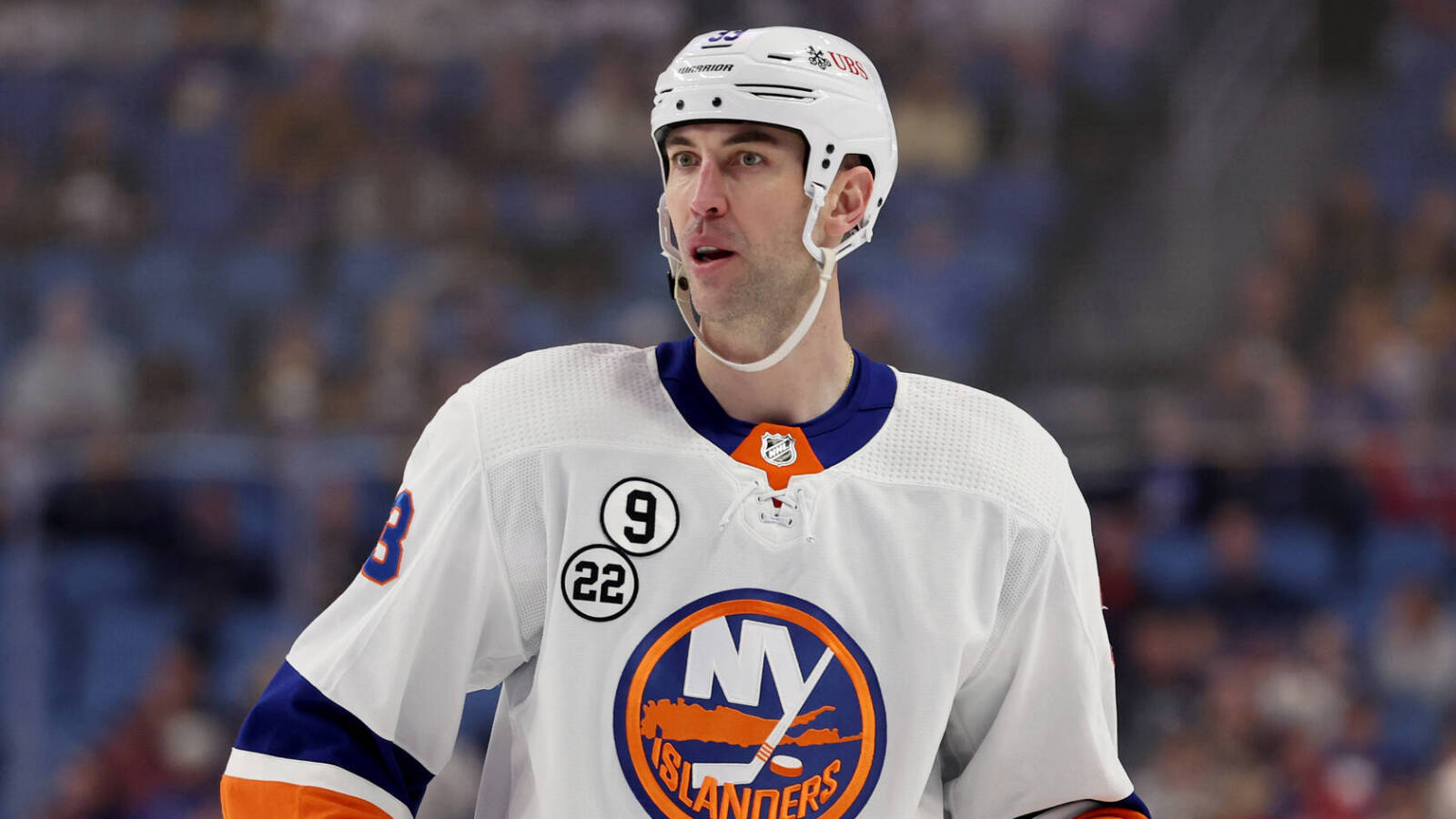 Retired Bruins great Zdeno Chara runs Boston Marathon | Yardbarker