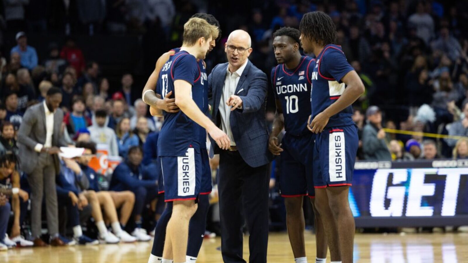 The UConn Huskies Rejoin Blue Blood Conversation | Yardbarker