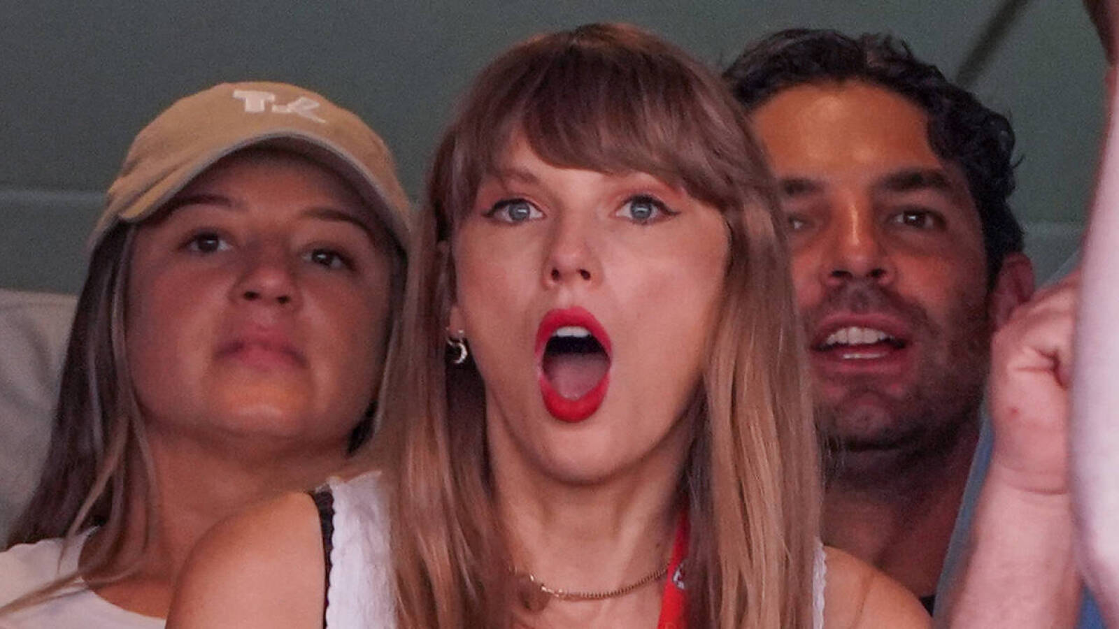 NFL pushing free Taylor Swift promos to accomplish bigger goal ...