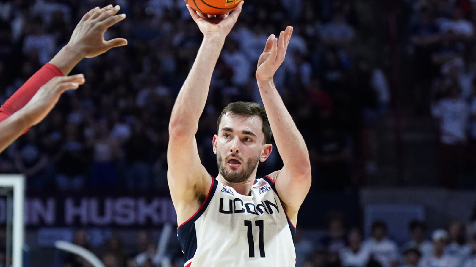 UConn star Alex Karaban taken to hospital after latest loss | Yardbarker