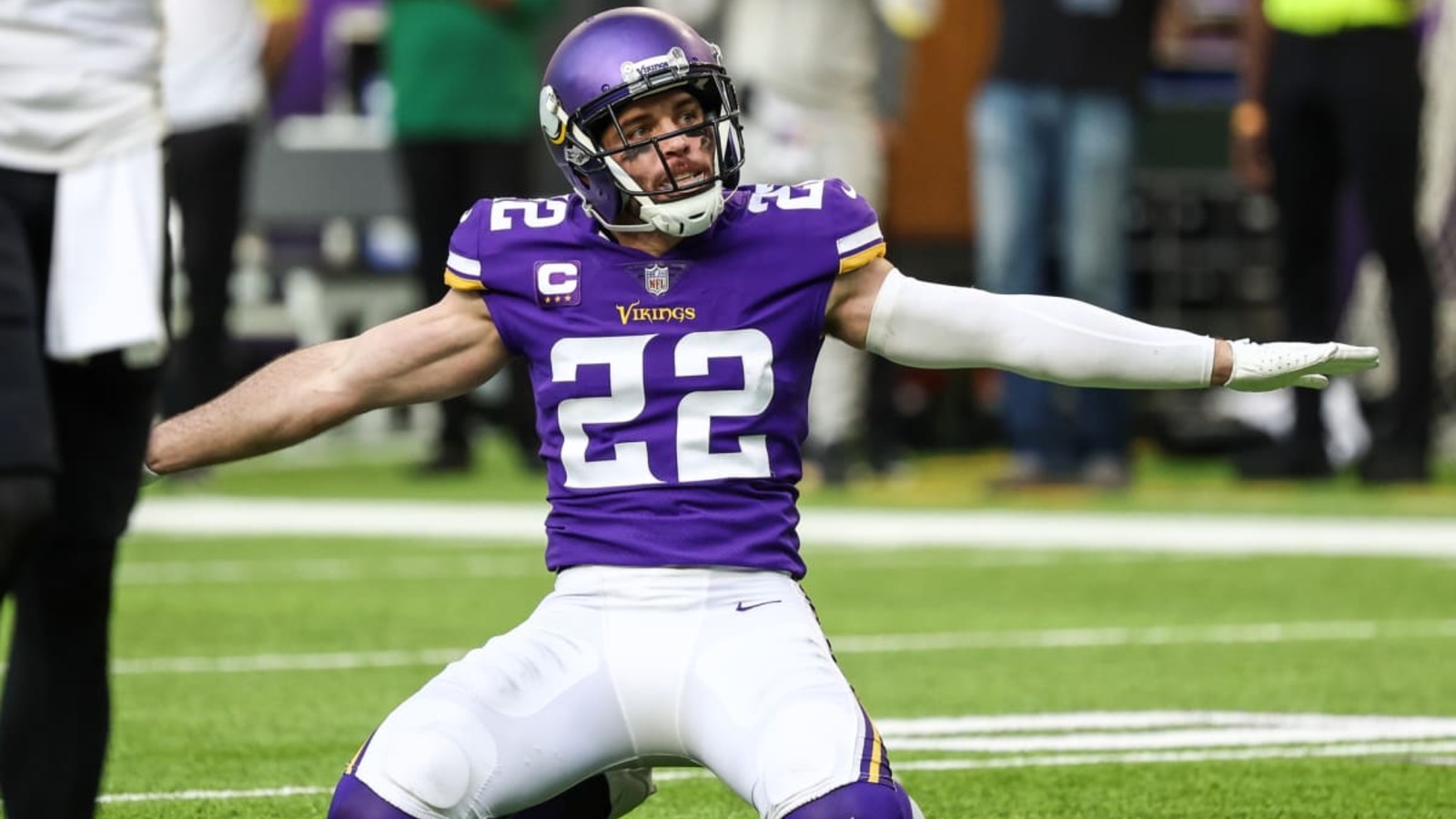 Vikings reporter's Harrison Smith/Prince tweet is lampooned on Twitter ...