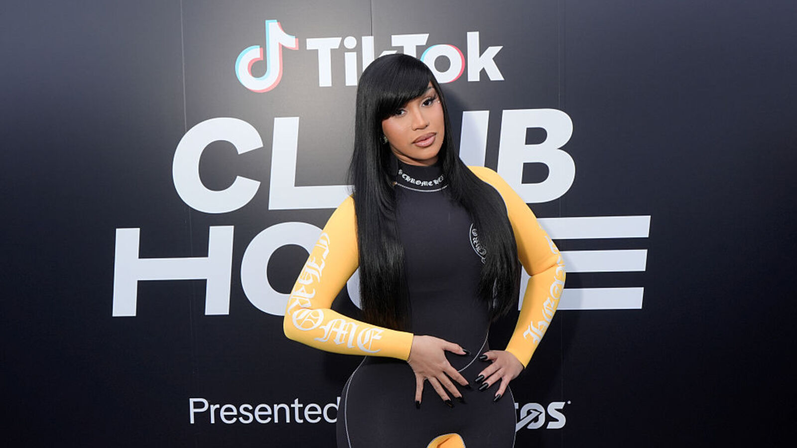 Cardi B Reportedly Reconnecting With Stefon Diggs After Trust Issues ...