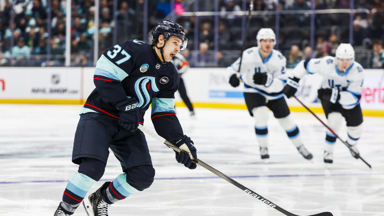 Lightning Pushing for Depth; Team Eyeing Two Big Names | Yardbarker