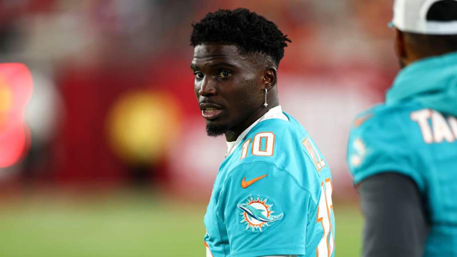 Tyreek Hill can't help but endorse Chiefs' newest speedster after first touchdown | Yardbarker