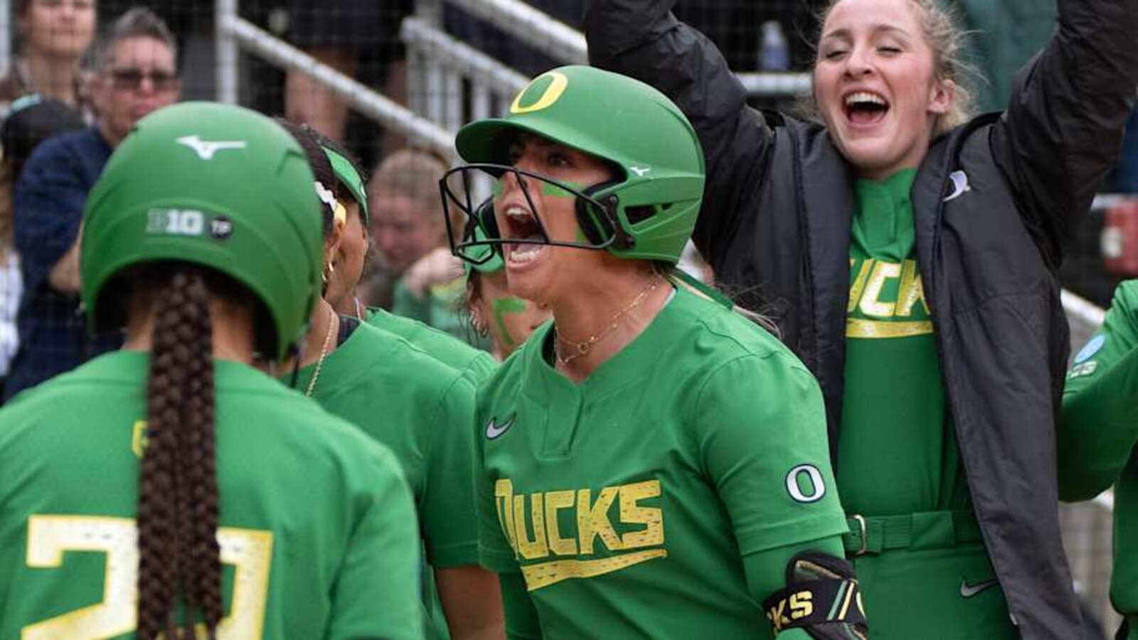 Oregon Ducks Softball's Rylee McCoy Named Freshman of the Year Finalist ...