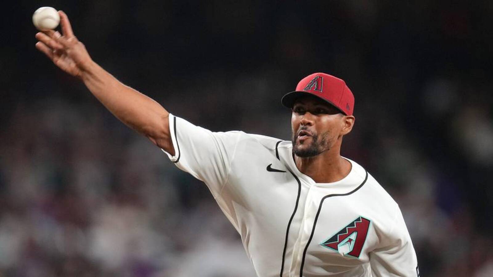 Diamondbacks Officially Release Veteran Reliever | Yardbarker