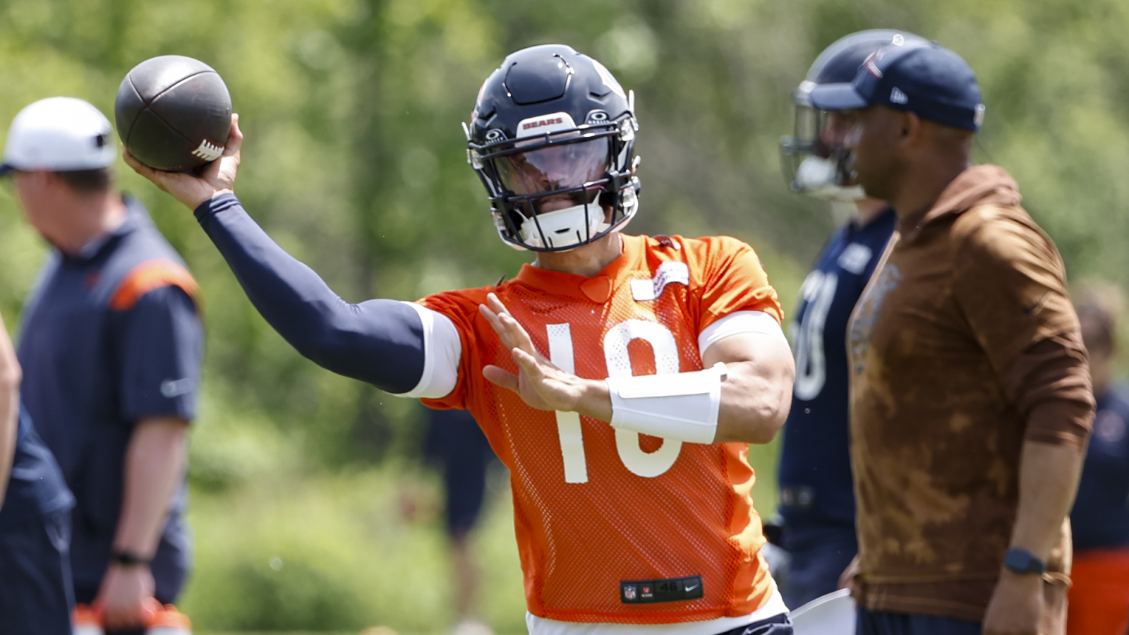 NFC Notes: J.J. McCarthy, Kirk Cousins, Caleb Williams, Bears, Packers ...