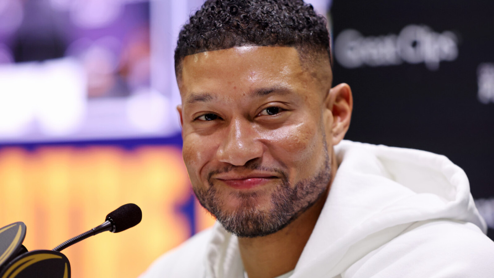 Marcus Freeman Has Notre Dame Prepared For Heavyweight Fight With Ohio ...