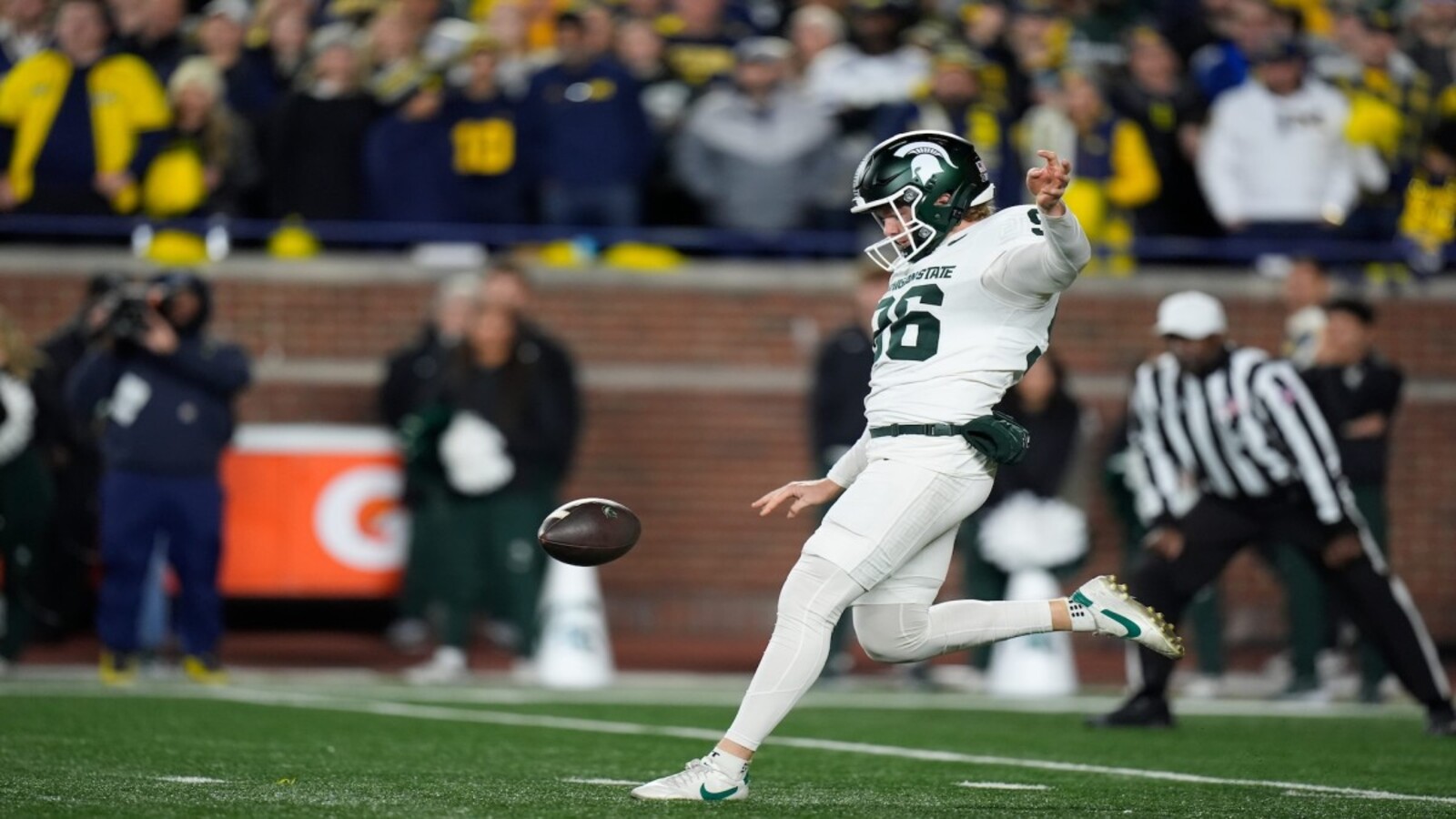 Michigan State Punter Honored as Prestigious Walter Camp Preseason All ...