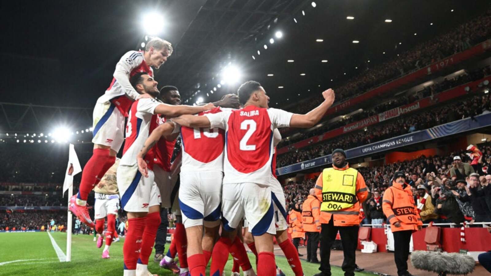 98% pass accuracy, 91 touches … Rice was superb, but Arsenal star was ...