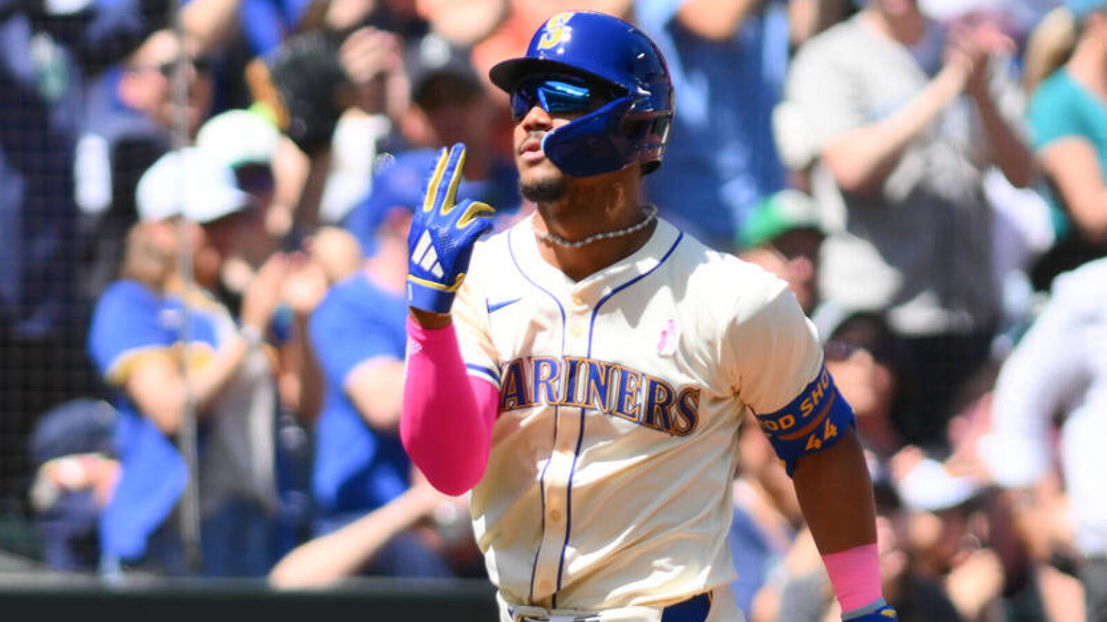 Watch: Mariners' Julio Rodriguez blasts 109-mph homer | Yardbarker