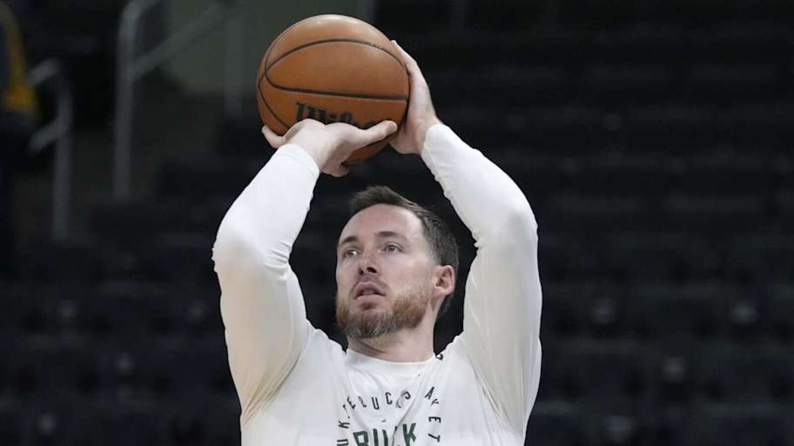 Charlotte Hornets strike gold, trade for Pat Connaughton and more picks ...