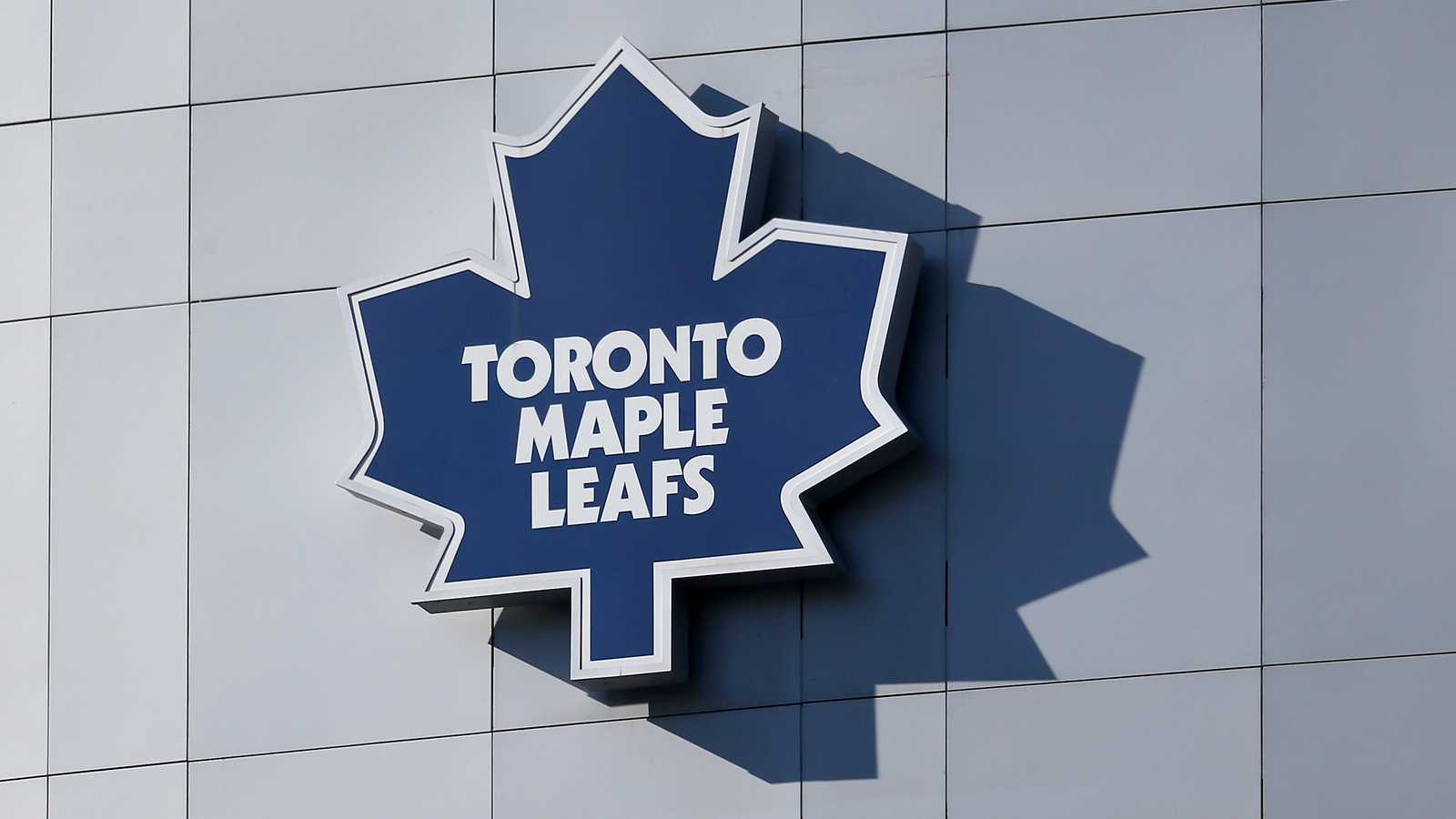Toronto Maple Leafs finally explain mysteriously removal of all the O's ...