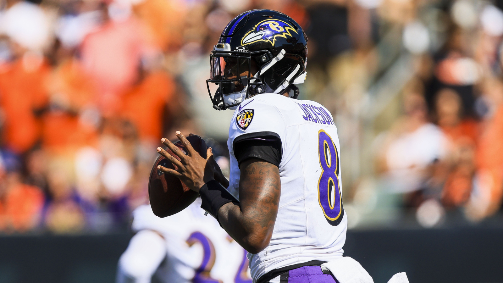 Watch: Ravens QB Lamar Jackson completes unbelievable TD | Yardbarker