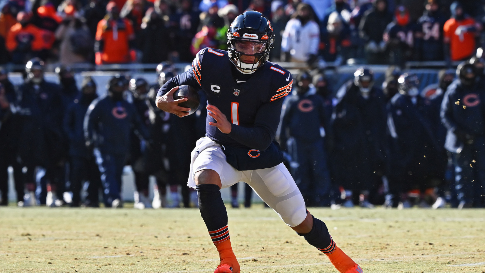 Justin Fields begins offseason workouts ‘much healthier’ | Yardbarker