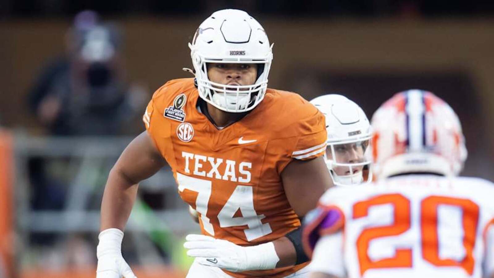 Texas Longhorns Offense Still Trying to Find Identity | Yardbarker