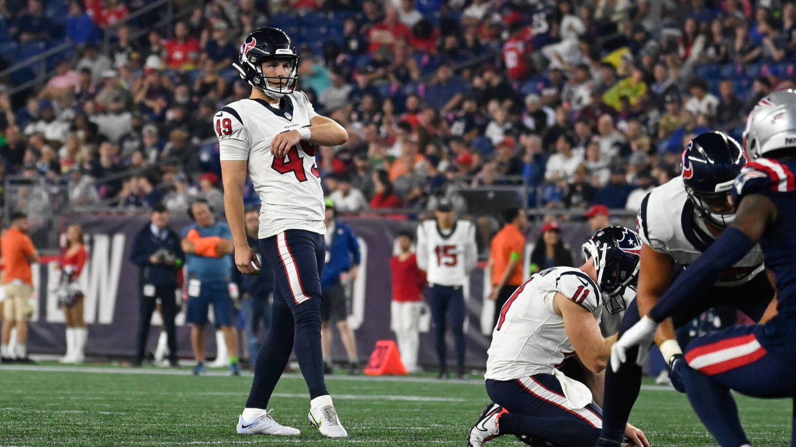 Report: UFL kicker who hit 64-yard FG generating NFL buzz | Yardbarker
