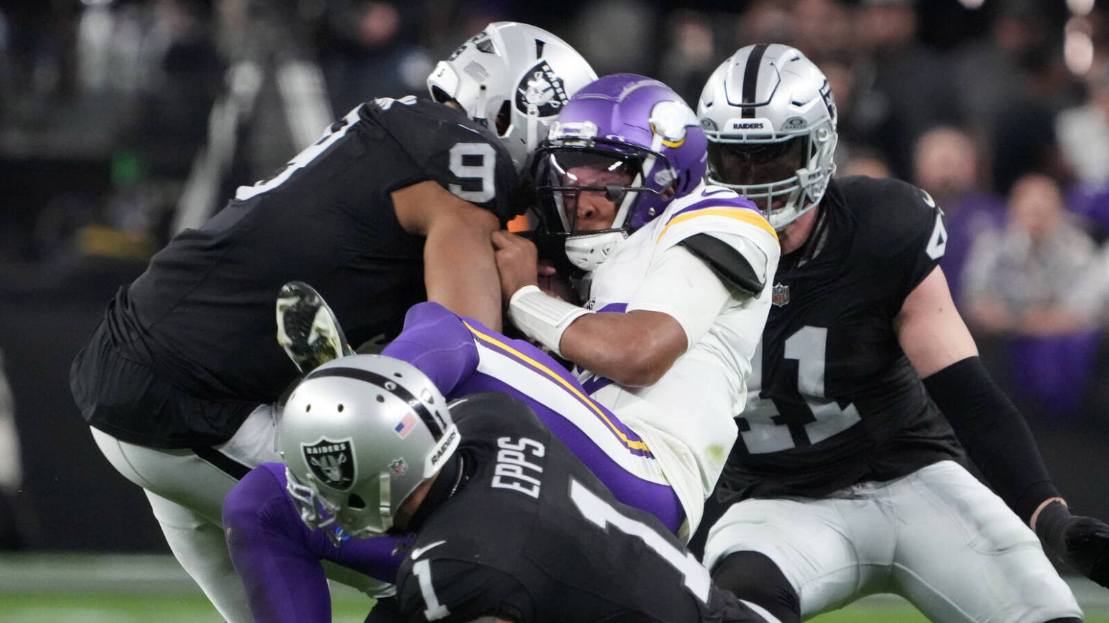 Week 14 losers: WR gaffe, HC on hot seat and a bad performance | Yardbarker