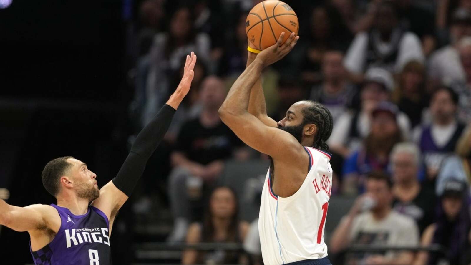 James Harden's triple-double leads Clippers to 7th straight win | Yardbarker