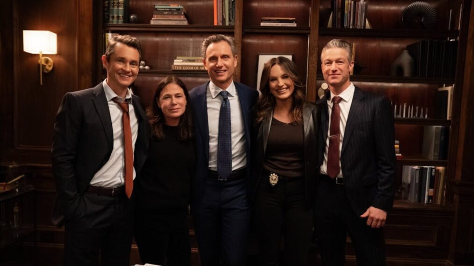 ‘Law & Order’ & ‘SVU’ Crossover! Maura Tierney, Peter Scanavino & More ...