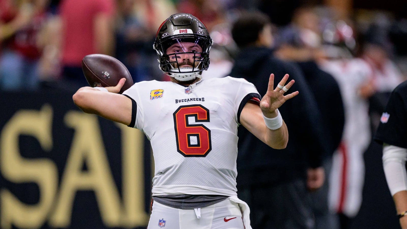 Buccaneers vs. Raiders Start Em’ Sit Em’ Week 14 DFS | Yardbarker