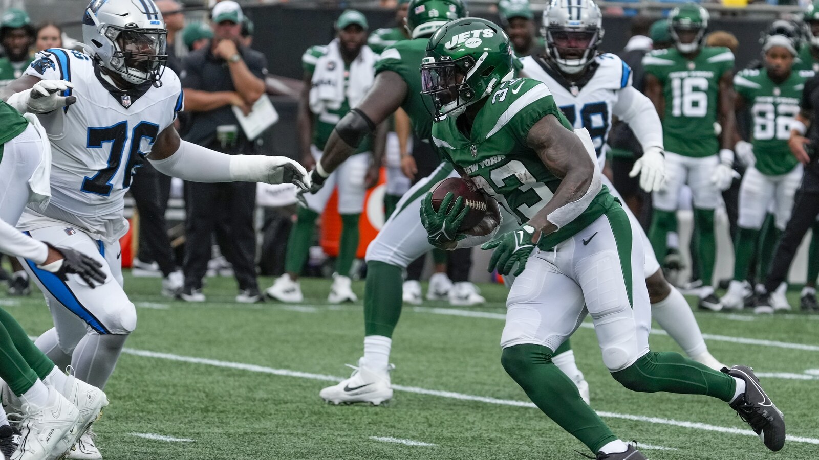 Jets Waive RB Damarea Crockett, Sign CB Nehemiah Shelton | Yardbarker