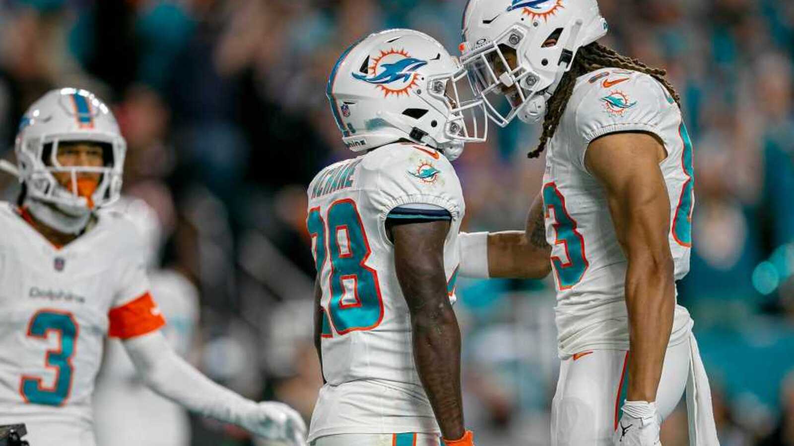 Former Miami Dolphin signs with rival Buffalo Bills on Friday | Yardbarker