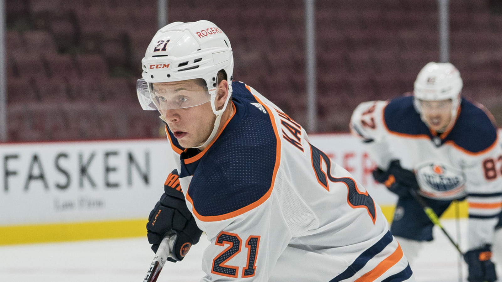 Veteran winger signs three-year deal in Switzerland | Yardbarker