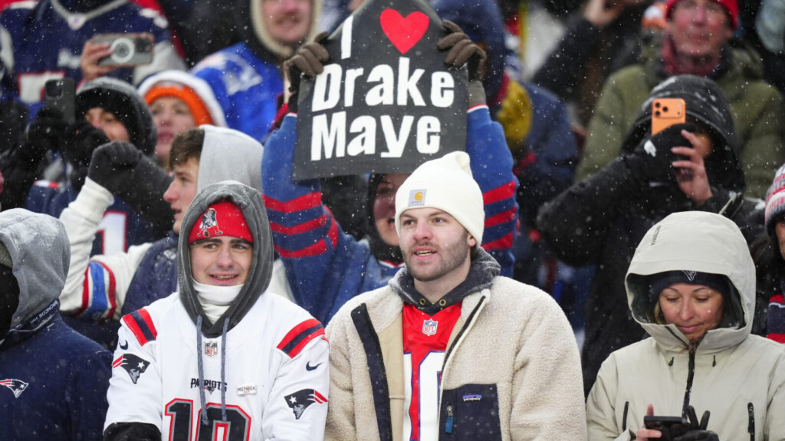 Broncos Fan Gets Knocked Out Cold After Trash-Talking a Patriots Fan In ...