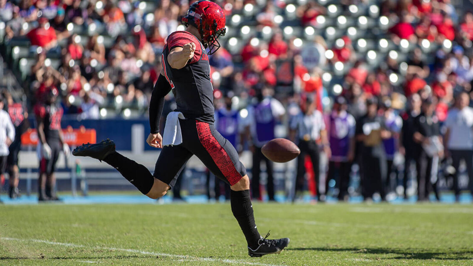 Former Bills punter Matt Araiza signs contract with Kansas City Chiefs ...