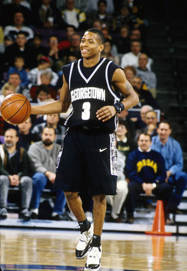 Allen Iverson Crossover Tyronn Lue