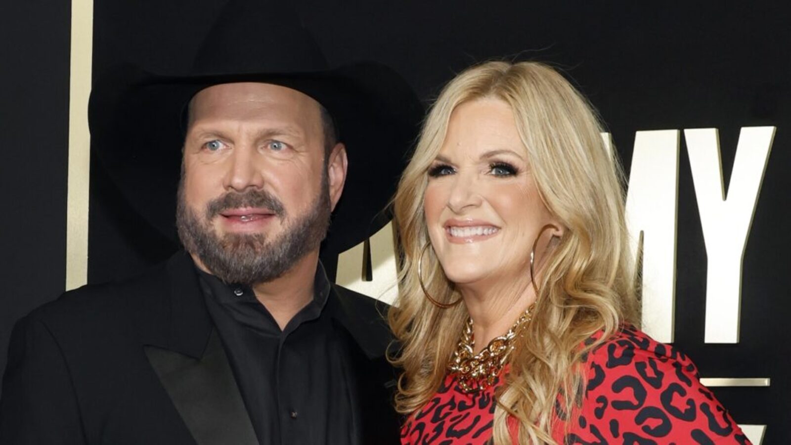 Garth Brooks & Trisha Yearwood to Star in New Docuseries ‘Friends In ...