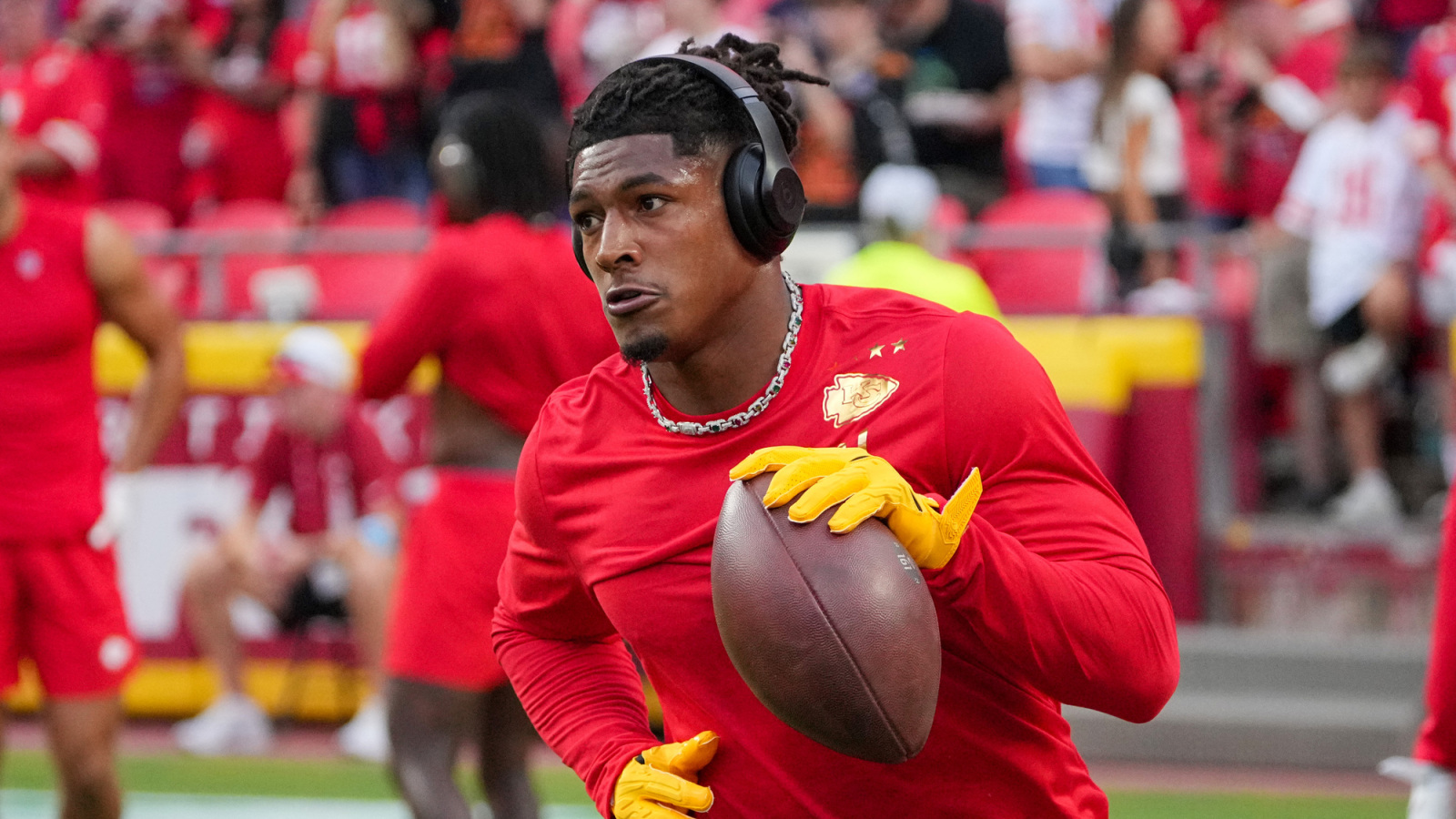 Chiefs’ Isiah Pacheco to Miss 6-8 Weeks with Fibula Injury | Yardbarker