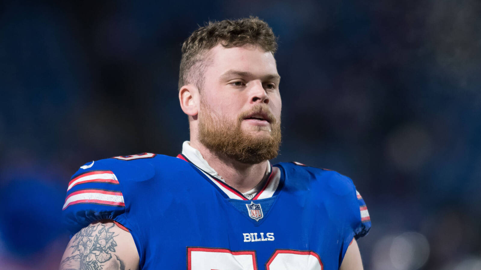 Bills fans help OT Spencer Brown dig truck out of driveway | Yardbarker