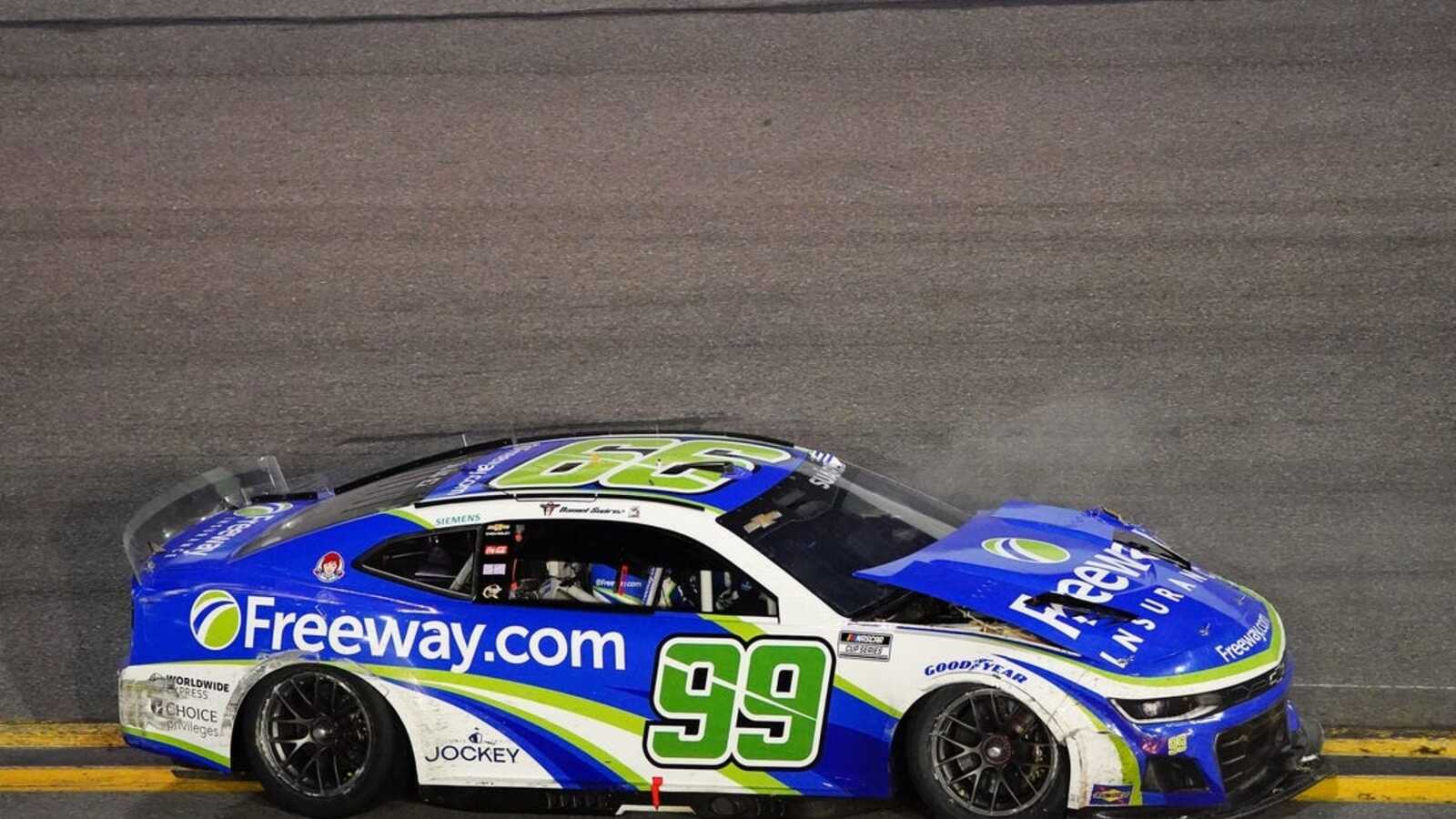 Daniel Suarez wins Atlanta shootout in photo finish | Yardbarker