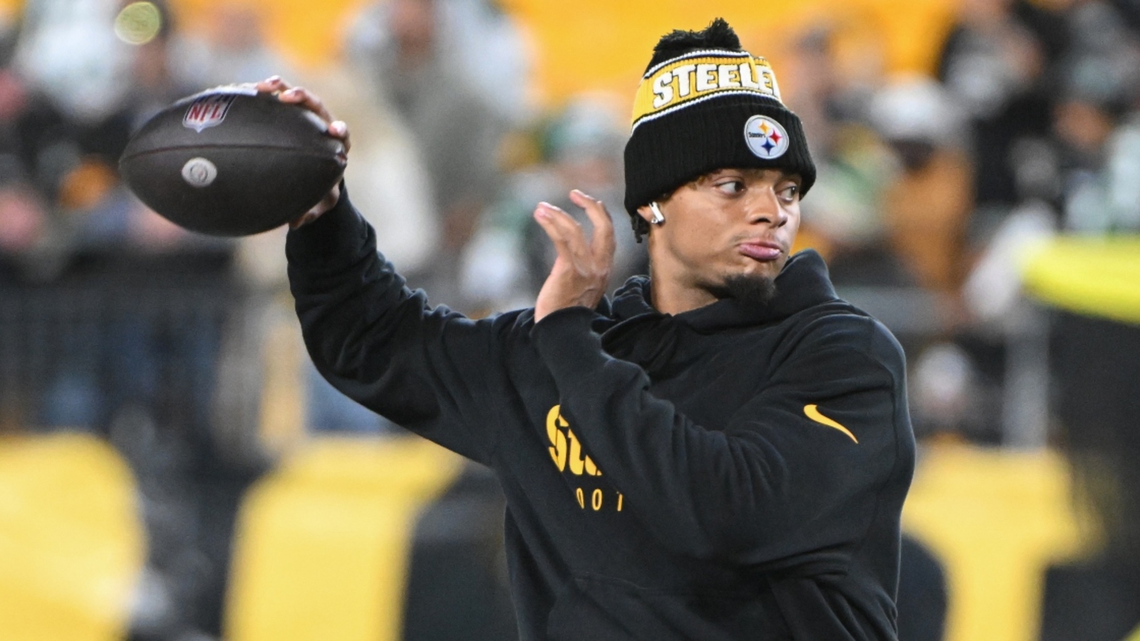 Steelers QB Justin Fields signing with New York Jets, contract details revealed | Yardbarker