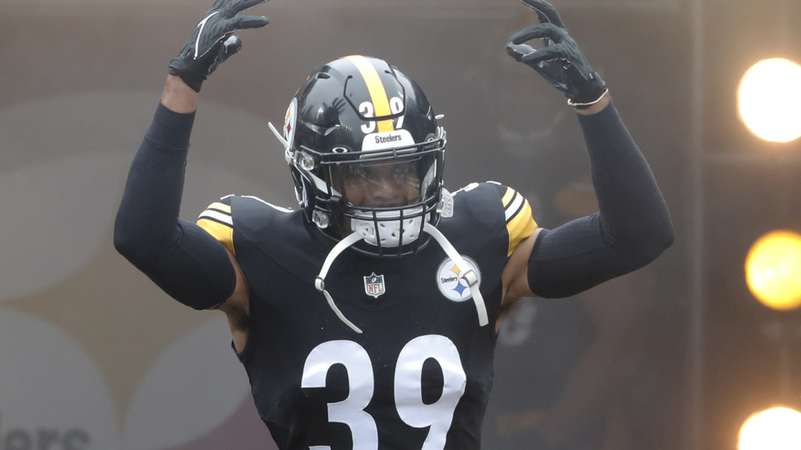 Steelers defenders blast officials following Week 4 loss to Colts ...