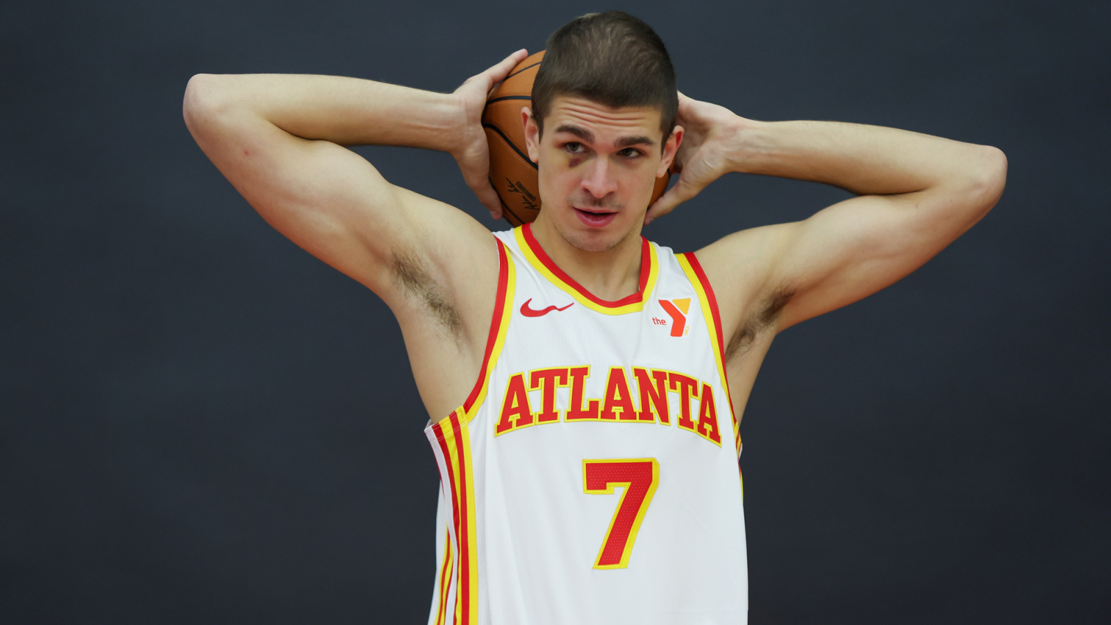 Hawks forward prospect to miss start of season after surgery | Yardbarker